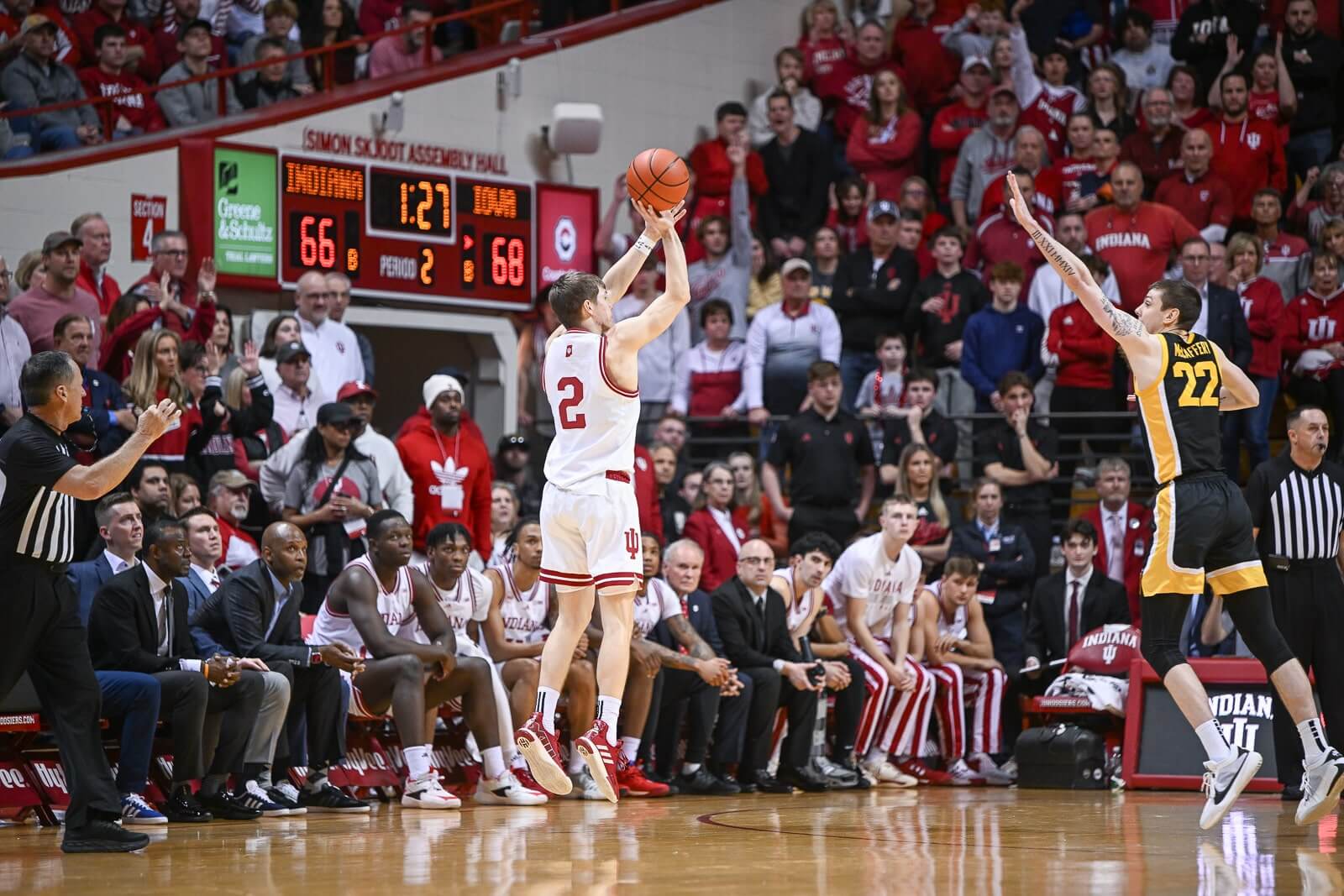 Photo Gallery: Indiana vs. Iowa - Inside the Hall | Indiana Hoosiers ...