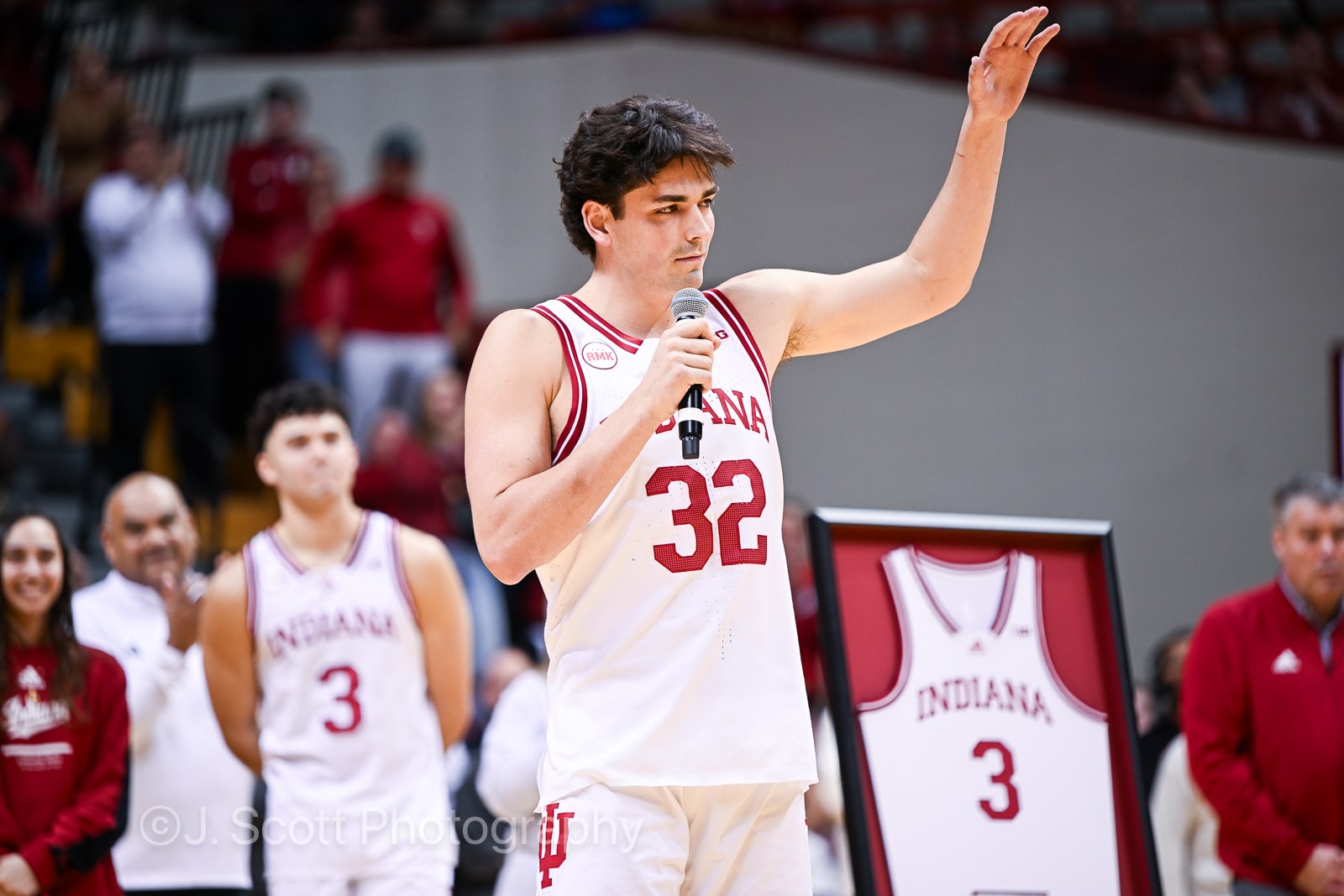 Video: IU senior day speeches - Inside the Hall | Indiana Hoosiers ...