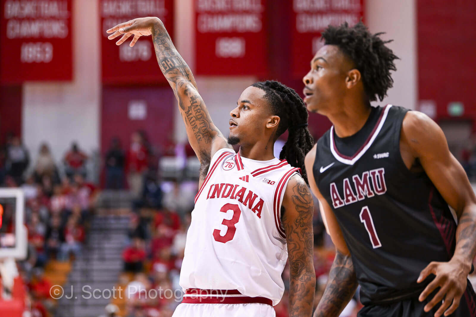 6-Banner Sunday: IU basketball rolls in season opener, football remains ...